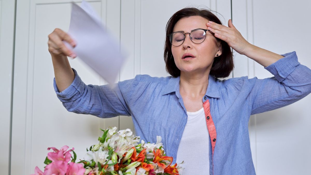 Sofocos durante la menopausia: Causas, síntomas y estrategias para su manejo | Blog de Centro ...